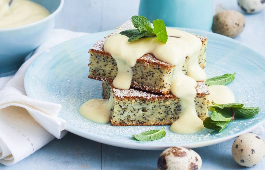 Saftiges Mohn-Grieß-Soufflé mit Eierlikör | SoIsstItalien