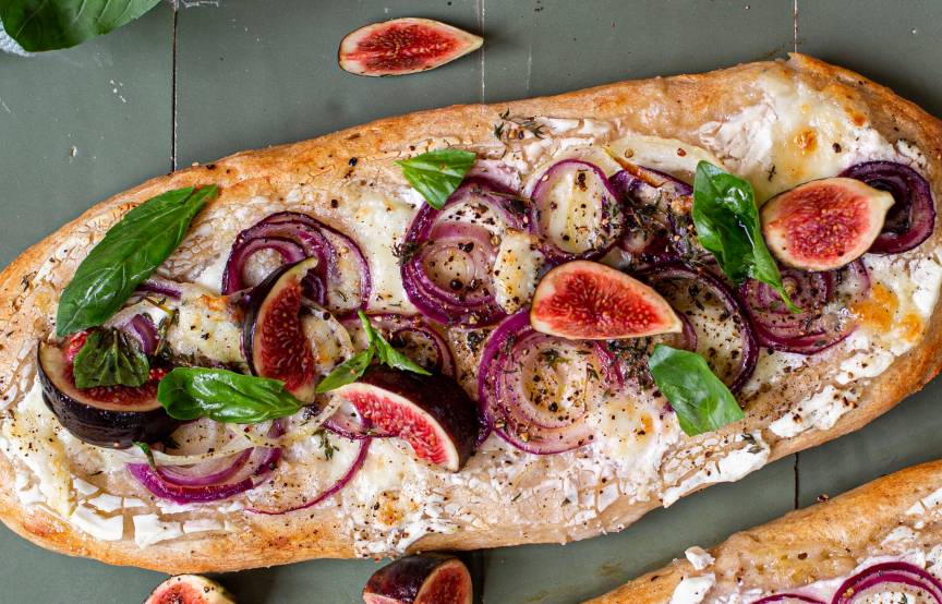 Pinsa mit Zwiebeln und Feigen | SoIsstItalien