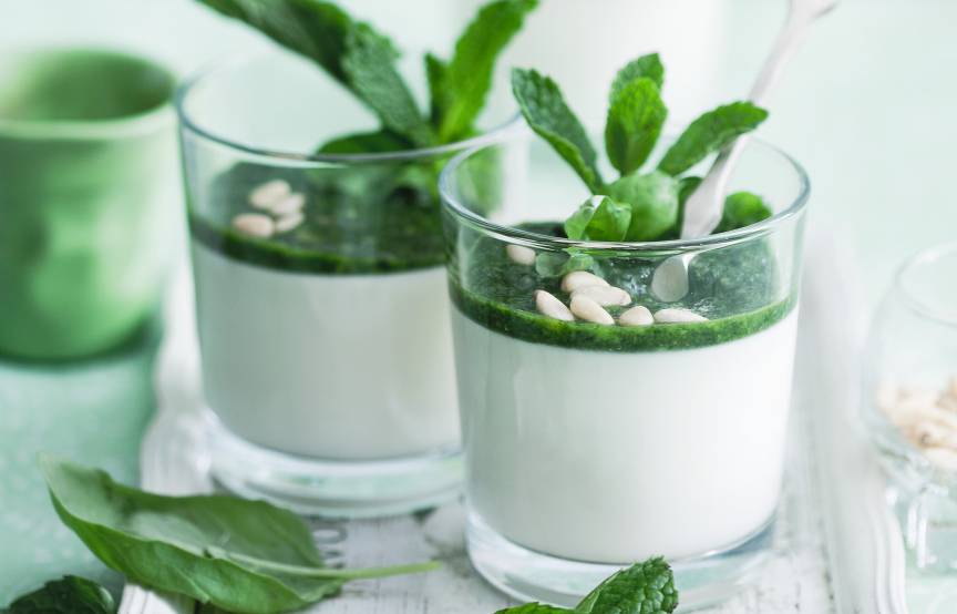 Original Panna cotta mit süßem Basilikum‑Pesto | SoIsstItalien